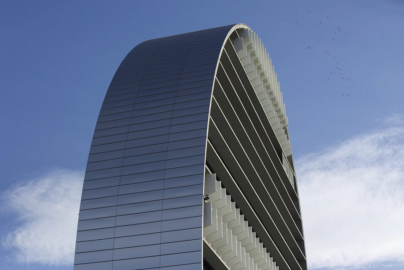 Revolutionizing Construction with Larcore Structural Honeycomb Panels ...